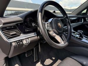 White Porsche Panamera 2018 in Kaunas, with an engine capacity of 2.89 L and mileage of 95 thousand km for 41000 €, photo 22 on AUTOMOTO.COM.LV