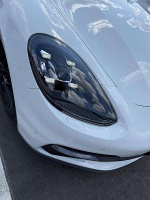 White Porsche Panamera 2018 in Kaunas, with an engine capacity of 2.89 L and mileage of 95 thousand km for 41000 €, photo 24 on AUTOMOTO.COM.LV