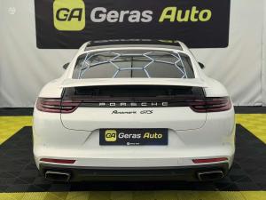 White Porsche Panamera 2018 in Vilnius, with an engine capacity of 2.99 L and mileage of 212 thousand km for 35990 €, photo 6 on AUTOMOTO.COM.LV