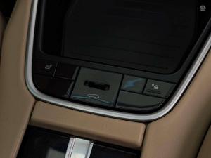 Balts Porsche Panamera 2018 Viļņa, ar dzinēja tilpumu 2.99 L un nobraukumu 212 tūkst. km par 35990 €, foto 19 vietnē AUTOMOTO.COM.LV