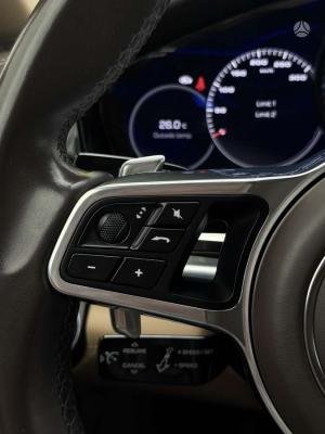 Balts Porsche Panamera 2018 Viļņa, ar dzinēja tilpumu 2.99 L un nobraukumu 212 tūkst. km par 35500 €, foto 34 vietnē AUTOMOTO.COM.LV