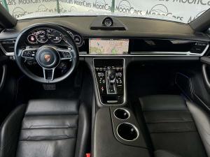 Balts Porsche Panamera 2018 Viļņa, ar dzinēja tilpumu 2.89 L un nobraukumu 220 tūkst. km par 40000 €, foto 13 vietnē AUTOMOTO.COM.LV