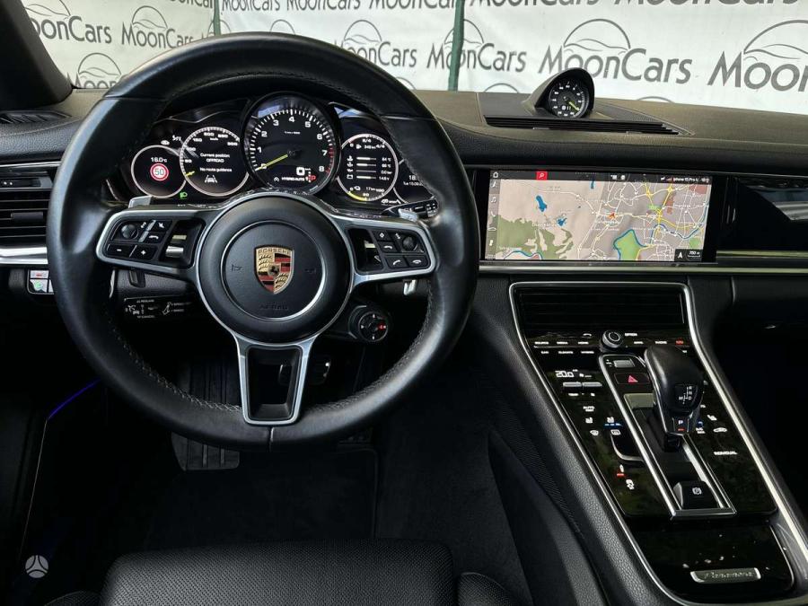 Balts Porsche Panamera 2018 Viļņa, ar dzinēja tilpumu 2.89 L un nobraukumu 220 tūkst. km par 40000 €, foto 14 vietnē AUTOMOTO.COM.LV