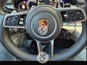 White Porsche Panamera 2020 in Riga, with an engine capacity of 2.90 L and mileage of 45 thousand km for 64900 €, photo 12 on AUTOMOTO.COM.LV