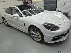 White Porsche Panamera 2020 in Druskininkai, with an engine capacity of 2.89 L and mileage of 45 thousand km for 54000 €, photo 3 on AUTOMOTO.COM.LV
