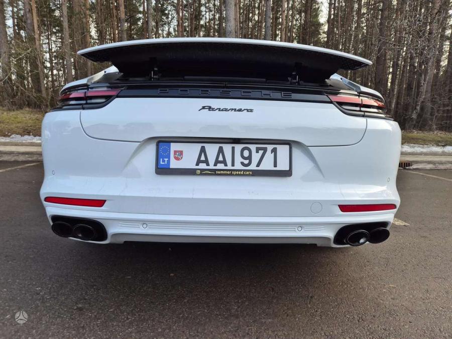 White Porsche Panamera 2020 in Druskininkai, with an engine capacity of 2.89 L and mileage of 45 thousand km for 54000 €, photo 8 on AUTOMOTO.COM.LV