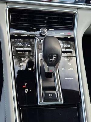White Porsche Panamera 2020 in Druskininkai, with an engine capacity of 2.89 L and mileage of 45 thousand km for 54000 €, photo 14 on AUTOMOTO.COM.LV