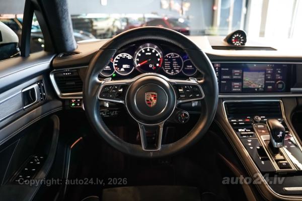 Porsche Panamera 2020 Tallina vietnē Balts Porsche Panamera 2020 Tallina, ar dzinēja tilpumu 4.00 L un nobraukumu 98 tūkst. km par 75900 €, foto 9 vietnē AUTOMOTO.COM.LV