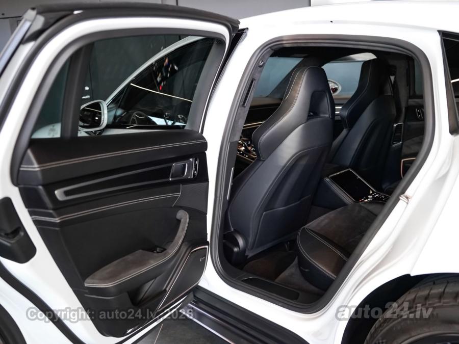 Balts Porsche Panamera 2020 Tallina, ar dzinēja tilpumu 4.00 L un nobraukumu 98 tūkst. km par 75900 €, foto 16 vietnē AUTOMOTO.COM.LV