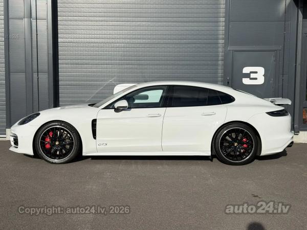 White Porsche Panamera 2022 in Tallinn, with an engine capacity of 4.00 L and mileage of 48 thousand km for 84995 €, photo 4 on AUTOMOTO.COM.LV