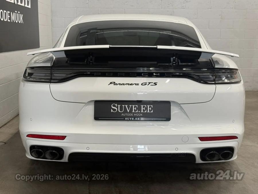 White Porsche Panamera 2022 in Tallinn, with an engine capacity of 4.00 L and mileage of 48 thousand km for 84995 €, photo 7 on AUTOMOTO.COM.LV