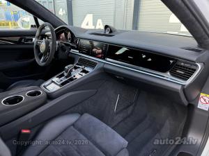 White Porsche Panamera 2022 in Tallinn, with an engine capacity of 4.00 L and mileage of 48 thousand km for 84995 €, photo 14 on AUTOMOTO.COM.LV