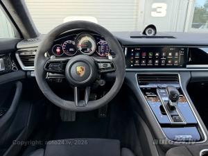 White Porsche Panamera 2022 in Tallinn, with an engine capacity of 4.00 L and mileage of 48 thousand km for 84995 €, photo 17 on AUTOMOTO.COM.LV