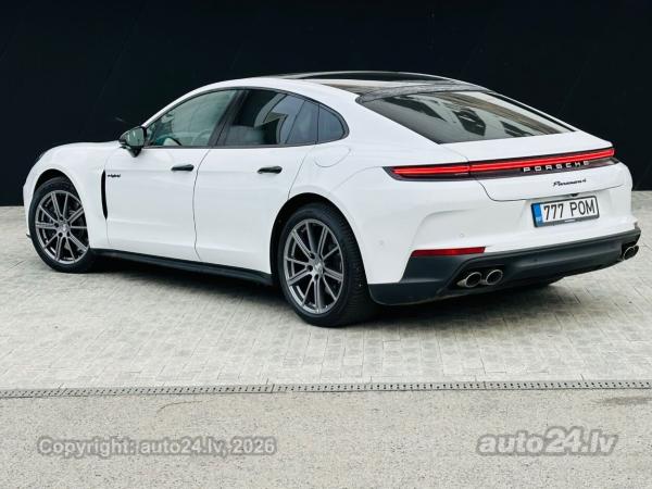 Balts Porsche Panamera 2024 Tallina, ar dzinēja tilpumu 2.90 L un nobraukumu 25 tūkst. km par 124900 €, foto 3 vietnē AUTOMOTO.COM.LV