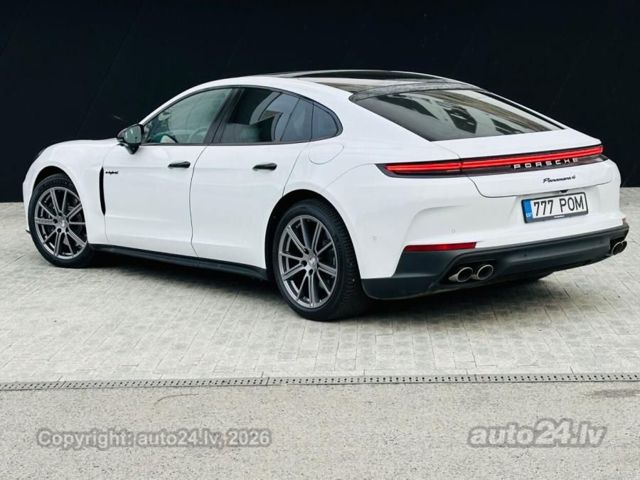 Balts Porsche Panamera 2024 Tallina, ar dzinēja tilpumu 2.90 L un nobraukumu 25 tūkst. km par 124900 €, foto 3 vietnē AUTOMOTO.COM.LV