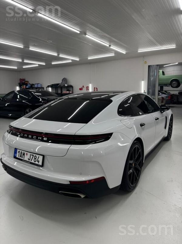 White Porsche Panamera 2025 in Riga, with an engine capacity of 3.00 L and mileage of 8 thousand km for 88500 €, photo 2 on AUTOMOTO.COM.LV