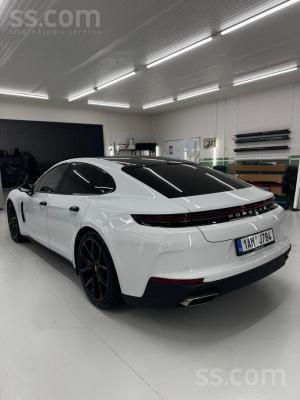 White Porsche Panamera 2025 in Riga, with an engine capacity of 3.00 L and mileage of 8 thousand km for 88500 €, photo 4 on AUTOMOTO.COM.LV