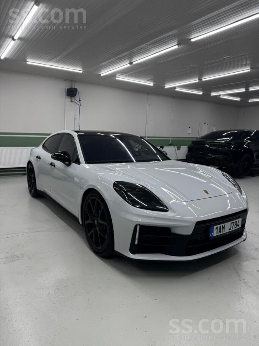 White Porsche Panamera 2025 in Riga, with an engine capacity of 3.00 L and mileage of 8 thousand km for 88500 €, photo 6 on AUTOMOTO.COM.LV