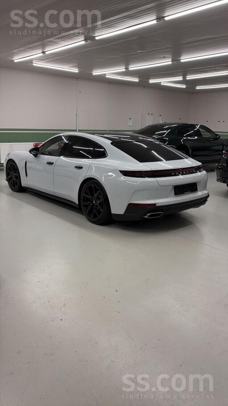 White Porsche Panamera 2025 in Riga, with an engine capacity of 3.00 L and mileage of 8 thousand km for 88500 €, photo 7 on AUTOMOTO.COM.LV