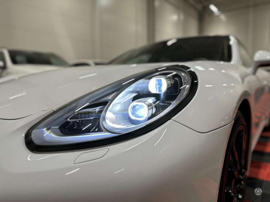Balts Porsche Panamera 2014 Viļņa, ar dzinēja tilpumu 3.00 L un nobraukumu 129 tūkst. km par 27900 €, foto 8 vietnē AUTOMOTO.COM.LV