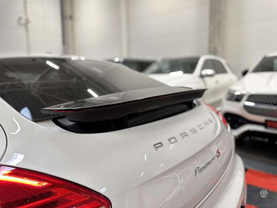 Balts Porsche Panamera 2014 Viļņa, ar dzinēja tilpumu 3.00 L un nobraukumu 129 tūkst. km par 27900 €, foto 9 vietnē AUTOMOTO.COM.LV