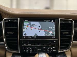 Balts Porsche Panamera 2014 Viļņa, ar dzinēja tilpumu 3.00 L un nobraukumu 129 tūkst. km par 27900 €, foto 29 vietnē AUTOMOTO.COM.LV