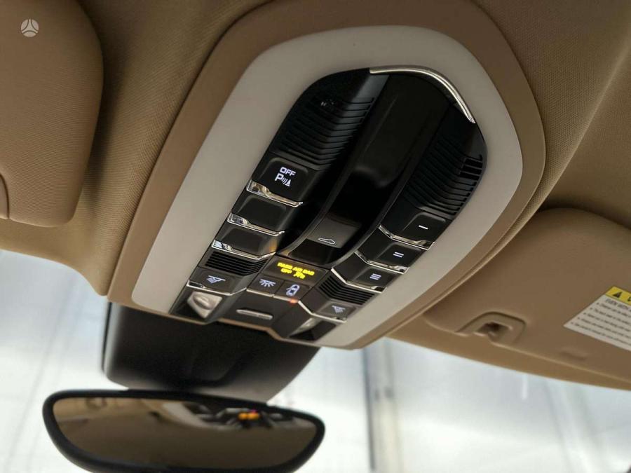 Balts Porsche Panamera 2014 Viļņa, ar dzinēja tilpumu 3.00 L un nobraukumu 129 tūkst. km par 27900 €, foto 32 vietnē AUTOMOTO.COM.LV