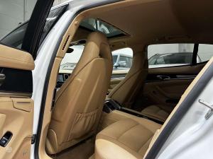 Balts Porsche Panamera 2014 Viļņa, ar dzinēja tilpumu 3.00 L un nobraukumu 129 tūkst. km par 27900 €, foto 35 vietnē AUTOMOTO.COM.LV
