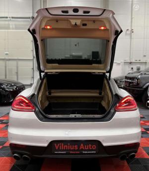 Balts Porsche Panamera 2014 Viļņa, ar dzinēja tilpumu 3.00 L un nobraukumu 129 tūkst. km par 27900 €, foto 38 vietnē AUTOMOTO.COM.LV