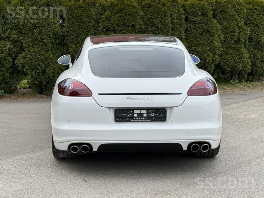 Balts Porsche Panamera 2010 Jūrmala, ar dzinēja tilpumu 4.80 L un nobraukumu 0 tūkst. km par 19950 €, foto 16 vietnē AUTOMOTO.COM.LV
