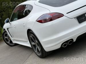 Balts Porsche Panamera 2010 Jūrmala, ar dzinēja tilpumu 4.80 L un nobraukumu 0 tūkst. km par 19950 €, foto 18 vietnē AUTOMOTO.COM.LV