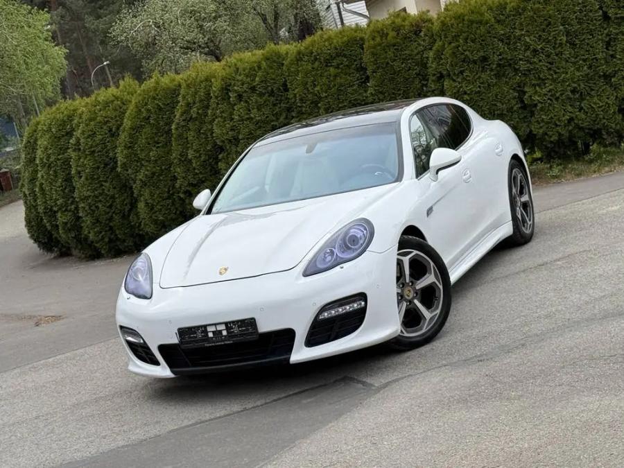 Balts Porsche Panamera 2010 Jūrmala, ar dzinēja tilpumu 4.80 L un nobraukumu 217 tūkst. km par 19950 €, foto 1 vietnē AUTOMOTO.COM.LV