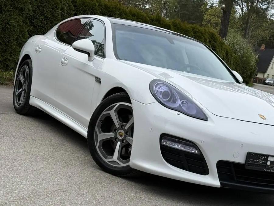 Balts Porsche Panamera 2010 Jūrmala, ar dzinēja tilpumu 4.80 L un nobraukumu 217 tūkst. km par 19950 €, foto 13 vietnē AUTOMOTO.COM.LV