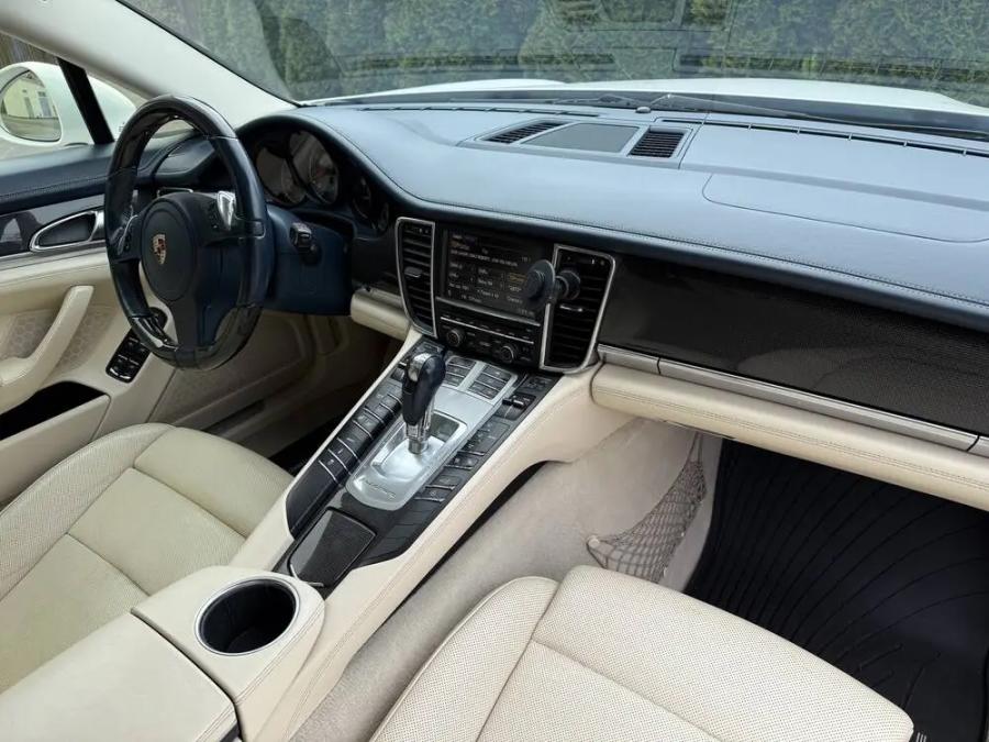 Balts Porsche Panamera 2010 Jūrmala, ar dzinēja tilpumu 4.80 L un nobraukumu 217 tūkst. km par 19950 €, foto 22 vietnē AUTOMOTO.COM.LV