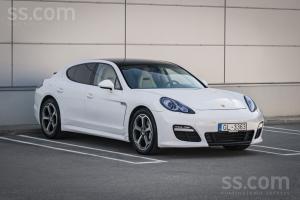 White Porsche Panamera 2011 in Riga, with an engine capacity of 4.80 L and mileage of 218 thousand km for 13950 €, photo 4 on AUTOMOTO.COM.LV