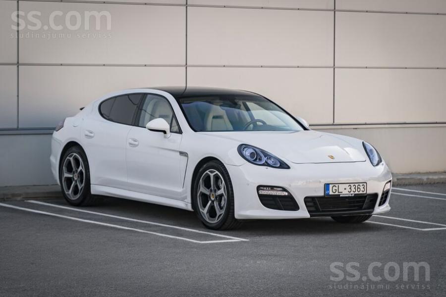 White Porsche Panamera 2011 in Riga, with an engine capacity of 4.80 L and mileage of 218 thousand km for 13950 €, photo 4 on AUTOMOTO.COM.LV