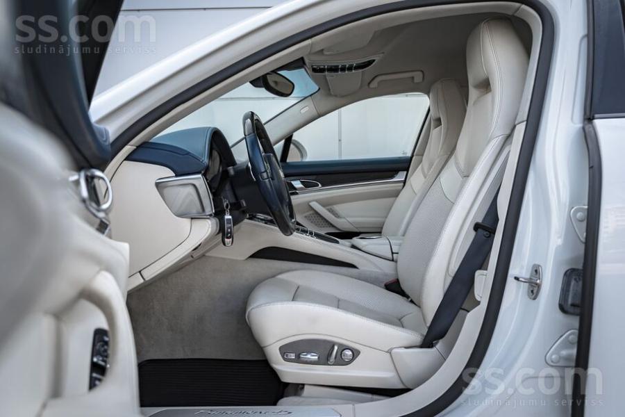 White Porsche Panamera 2011 in Riga, with an engine capacity of 4.80 L and mileage of 218 thousand km for 13950 €, photo 11 on AUTOMOTO.COM.LV