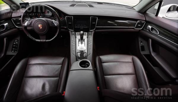 White Porsche Panamera 2012 in Jelgava, with an engine capacity of 4.80 L and mileage of 77 thousand km for 26000 €, photo 6 on AUTOMOTO.COM.LV