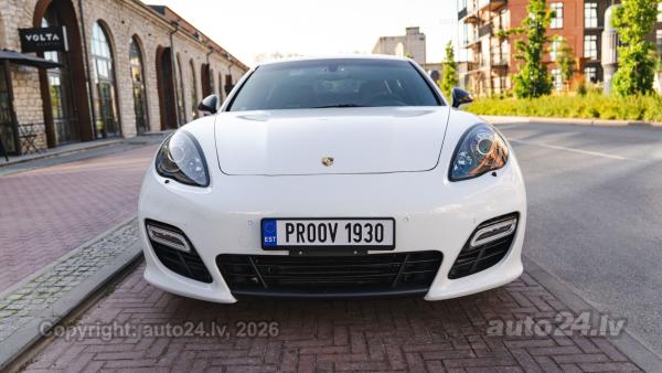 White Porsche Panamera 2013 in Tallinn, with an engine capacity of 4.80 L and mileage of 86 thousand km for 35900 €, photo 2 on AUTOMOTO.COM.LV