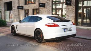 White Porsche Panamera 2013 in Tallinn, with an engine capacity of 4.80 L and mileage of 86 thousand km for 35900 €, photo 4 on AUTOMOTO.COM.LV