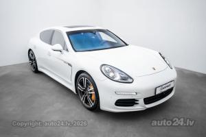 White Porsche Panamera 2013 in Tallinn, with an engine capacity of 3.00 L and mileage of 140 thousand km for 29999 €, photo 4 on AUTOMOTO.COM.LV