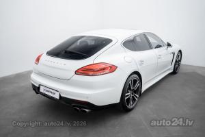 White Porsche Panamera 2013 in Tallinn, with an engine capacity of 3.00 L and mileage of 140 thousand km for 29999 €, photo 6 on AUTOMOTO.COM.LV
