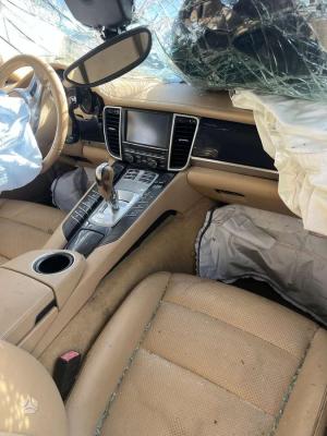 Balts Porsche Panamera 2015 Lazdijai, ar dzinēja tilpumu 3.00 L un nobraukumu 220 tūkst. km par 4500 €, foto 8 vietnē AUTOMOTO.COM.LV