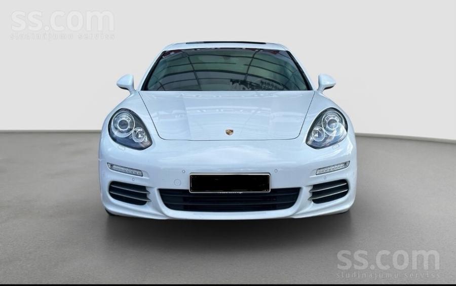 White Porsche Panamera 2016 in Riga, with an engine capacity of 3.60 L and mileage of 92 thousand km for 33000 €, photo 1 on AUTOMOTO.COM.LV
