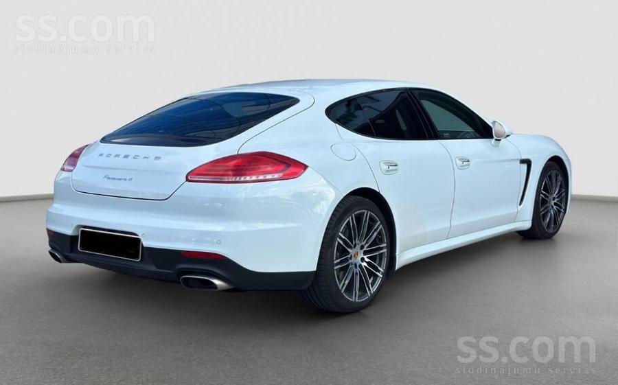 White Porsche Panamera 2016 in Riga, with an engine capacity of 3.60 L and mileage of 92 thousand km for 33000 €, photo 4 on AUTOMOTO.COM.LV