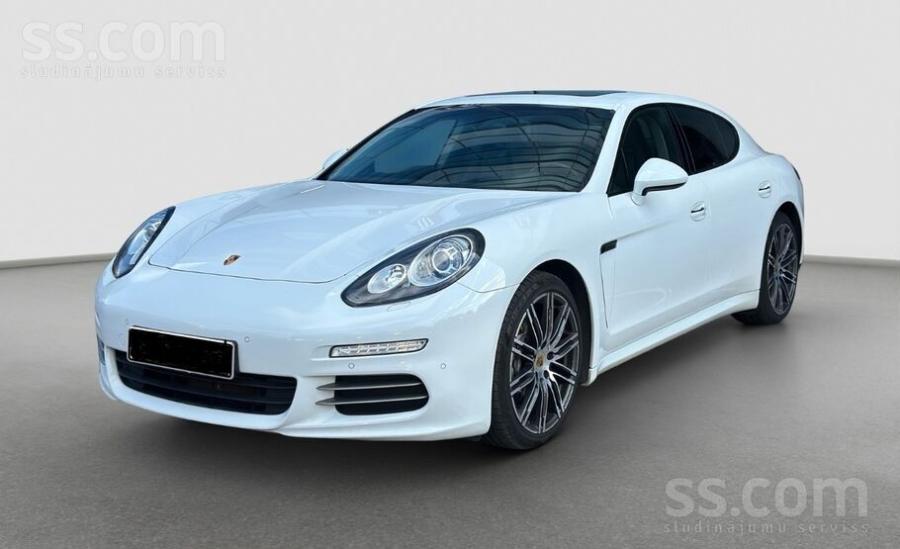 White Porsche Panamera 2016 in Riga, with an engine capacity of 3.60 L and mileage of 92 thousand km for 33000 €, photo 5 on AUTOMOTO.COM.LV