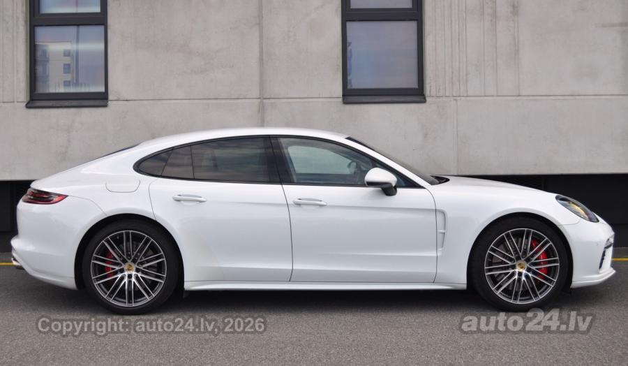 White Porsche Panamera 2017 in Tallinn, with an engine capacity of 4.00 L and mileage of 44 thousand km for 59900 €, photo 6 on AUTOMOTO.COM.LV