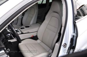 White Porsche Panamera 2017 in Tallinn, with an engine capacity of 4.00 L and mileage of 44 thousand km for 59900 €, photo 12 on AUTOMOTO.COM.LV