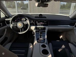 White Porsche Panamera 2021 in Siauliai, with an engine capacity of 0.00 L and mileage of 29 thousand km for 60500 €, photo 13 on AUTOMOTO.COM.LV