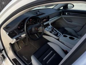 White Porsche Panamera 2021 in Siauliai, with an engine capacity of 0.00 L and mileage of 29 thousand km for 60500 €, photo 14 on AUTOMOTO.COM.LV